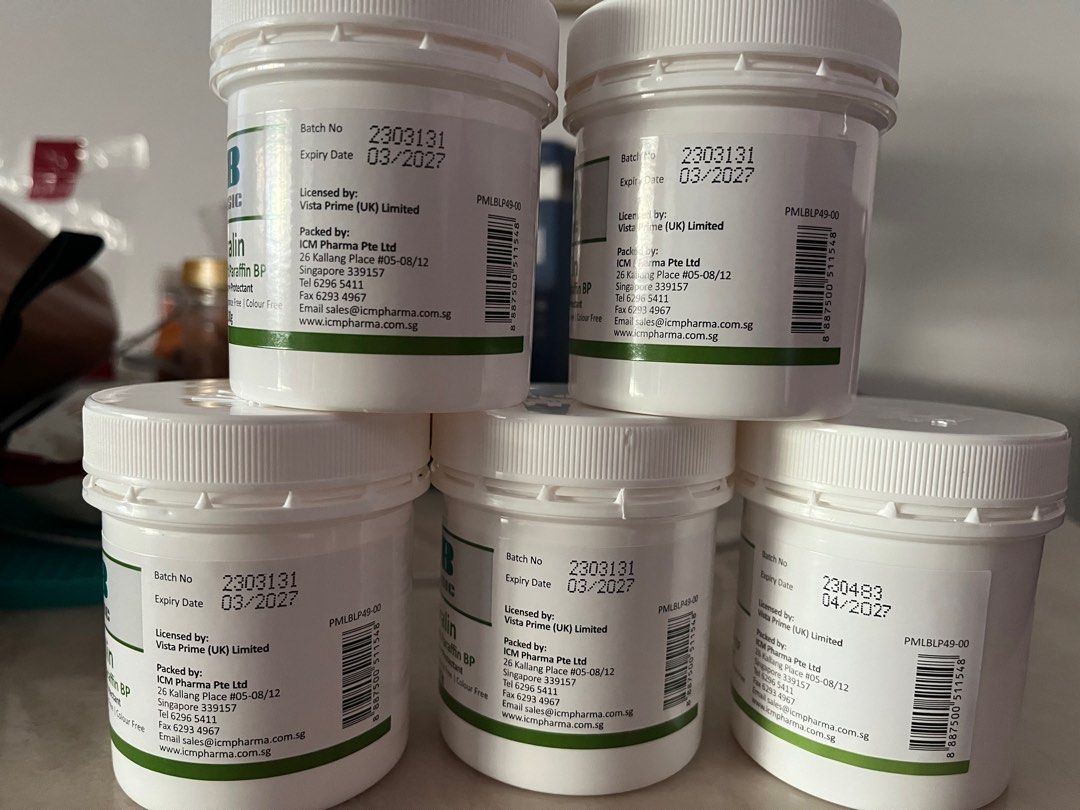 Paralin White Soft Paraffin 100g, Beauty & Personal Care, Bath & Body ...