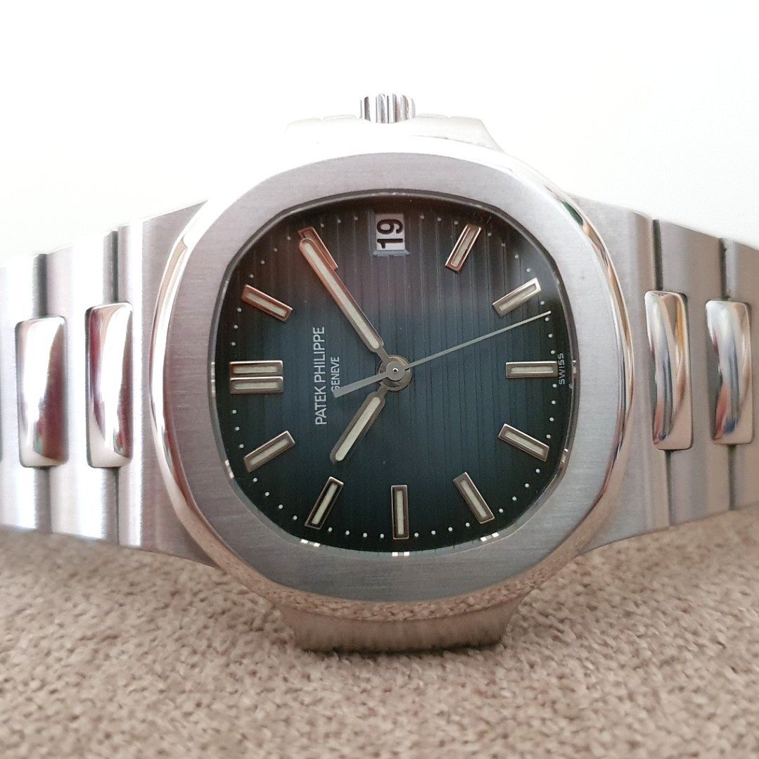 Patek Philippe Nautilus 5800, Luxury, Watches on Carousell