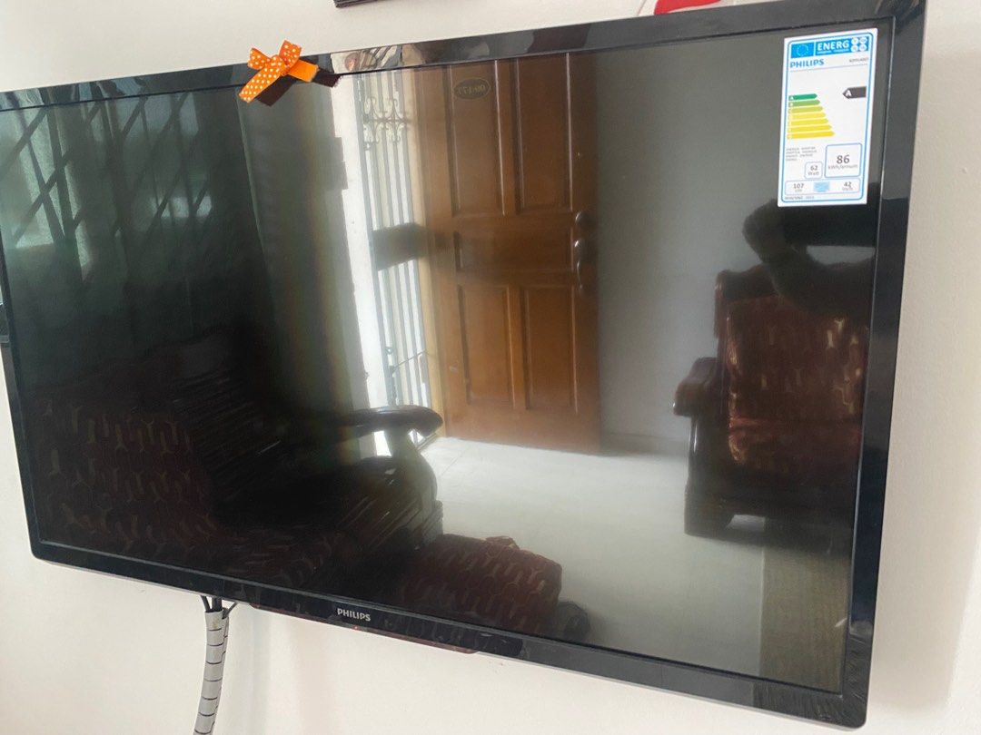Philips TV 42 inch w, TV & Home Appliances, TV & Entertainment, TV on ...