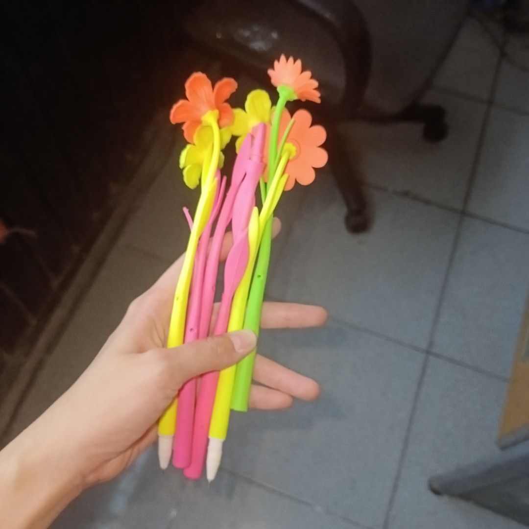Pulpen Bentuk Tangkai Bunga Pulpen Bunga on Carousell