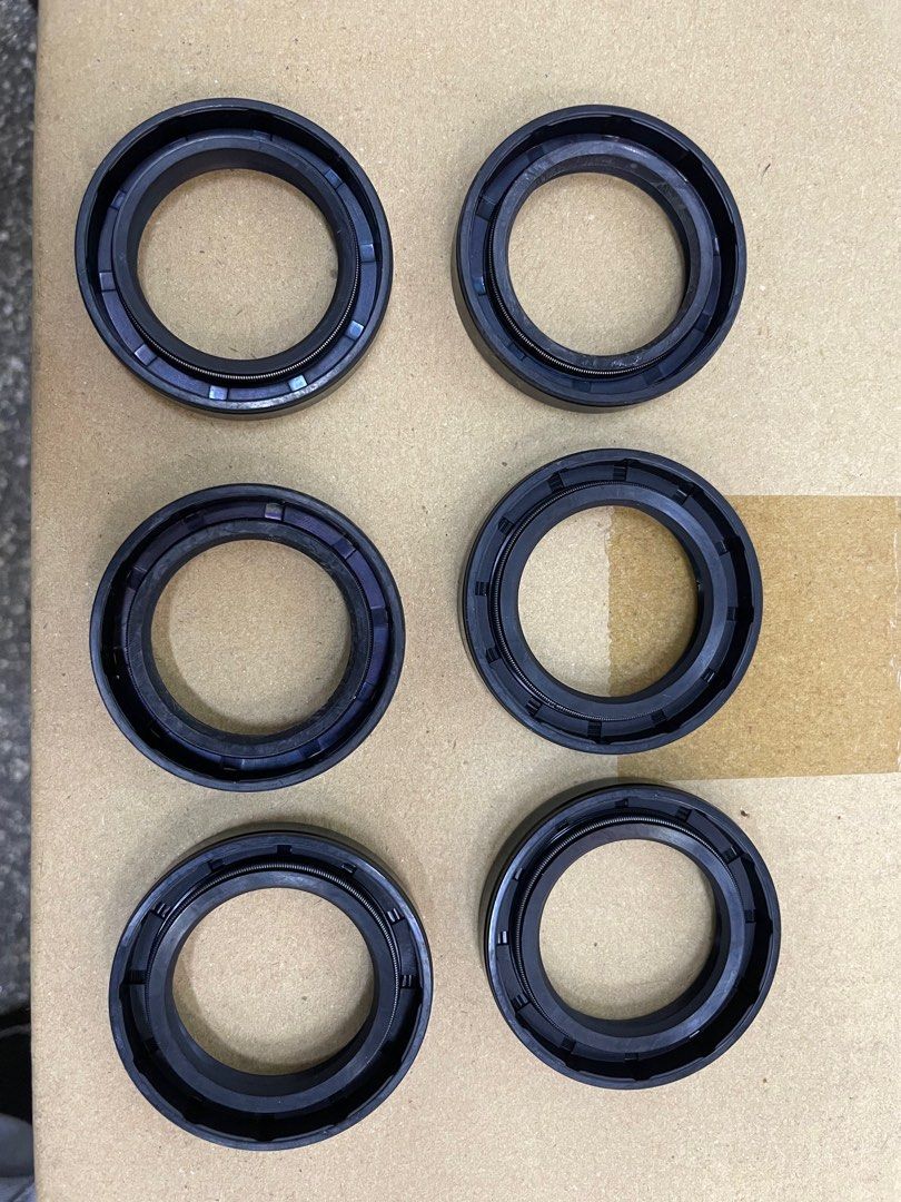 R35 GTR valve cover plug seal replacement, Car Accessories, Accessories ...