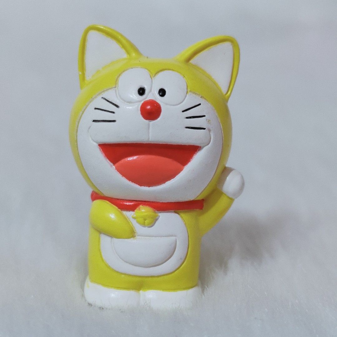 Rare Yellow Doraemon Collectible Figure, Hobbies & Toys, Toys & Games ...