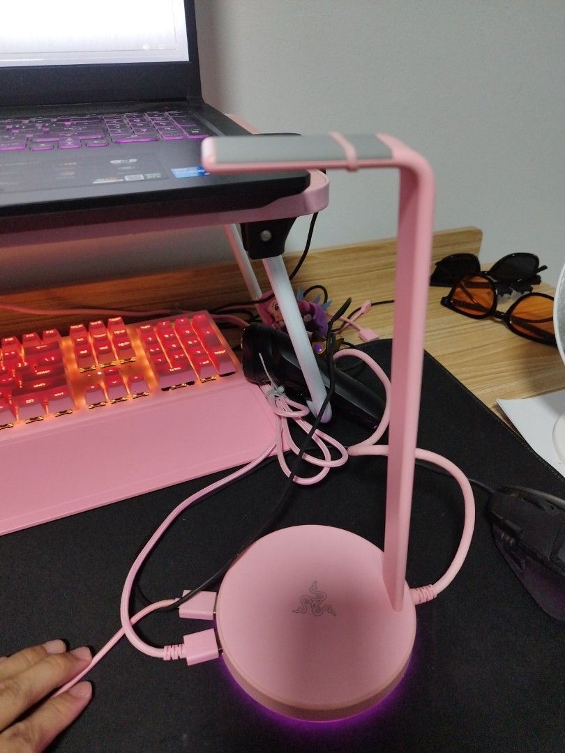 razer pink headset stand, TV & Home Appliances, Kitchen Appliances ...
