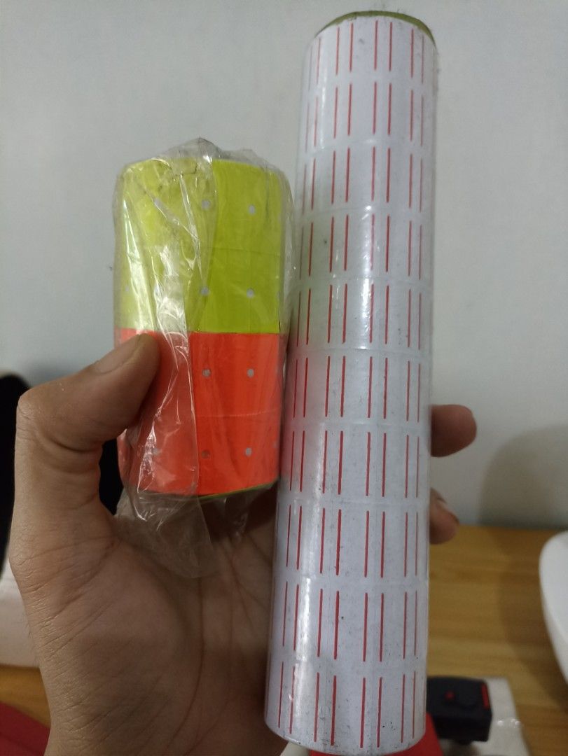 Repacking tools for clothing business on Carousell