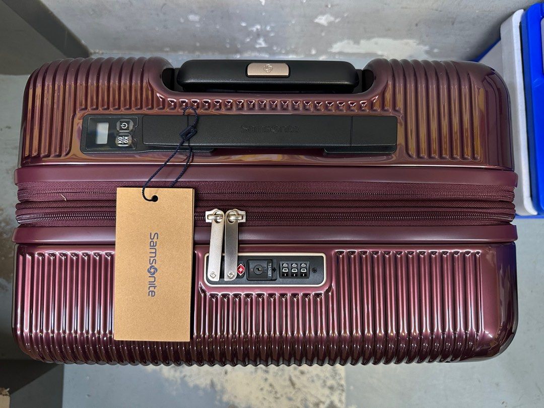 Samsonite 69 cm Spinner Luggage with build in weighing scale, Hobbies & Toys, Travel, Luggage on ...