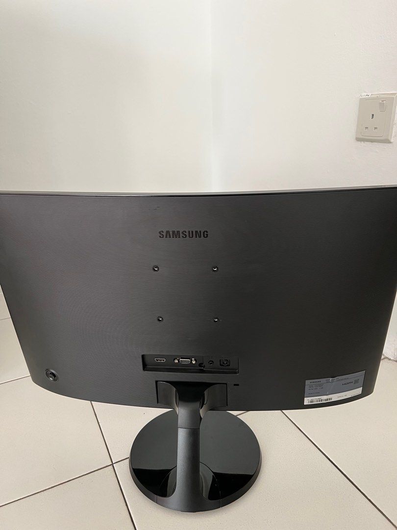 Samsung CF390 24 inch curved monitor, Computers & Tech, Parts ...