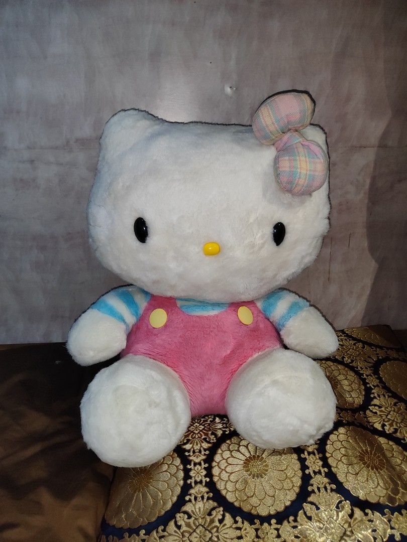 SANRIO CHARACTER HelloKitty Pink Plush Toy (SuperBIG), Hobbies & Toys ...