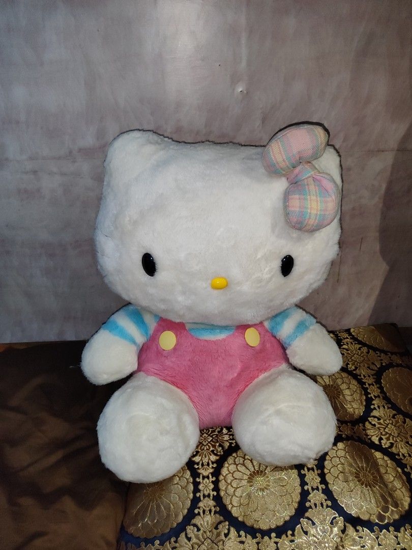 SANRIO CHARACTER HelloKitty Pink Plush Toy (SuperBIG), Hobbies & Toys ...