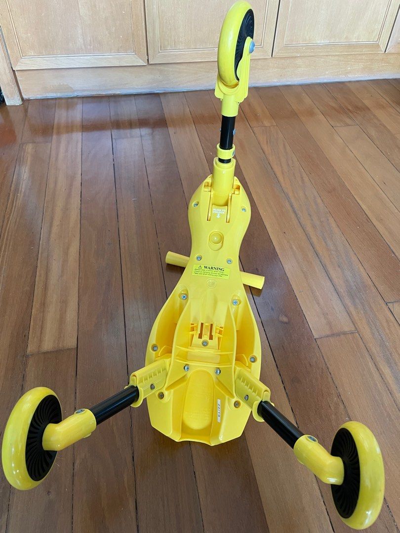 Scuttlebug bumblebee ride on tricycle foldable, Babies & Kids, Infant ...
