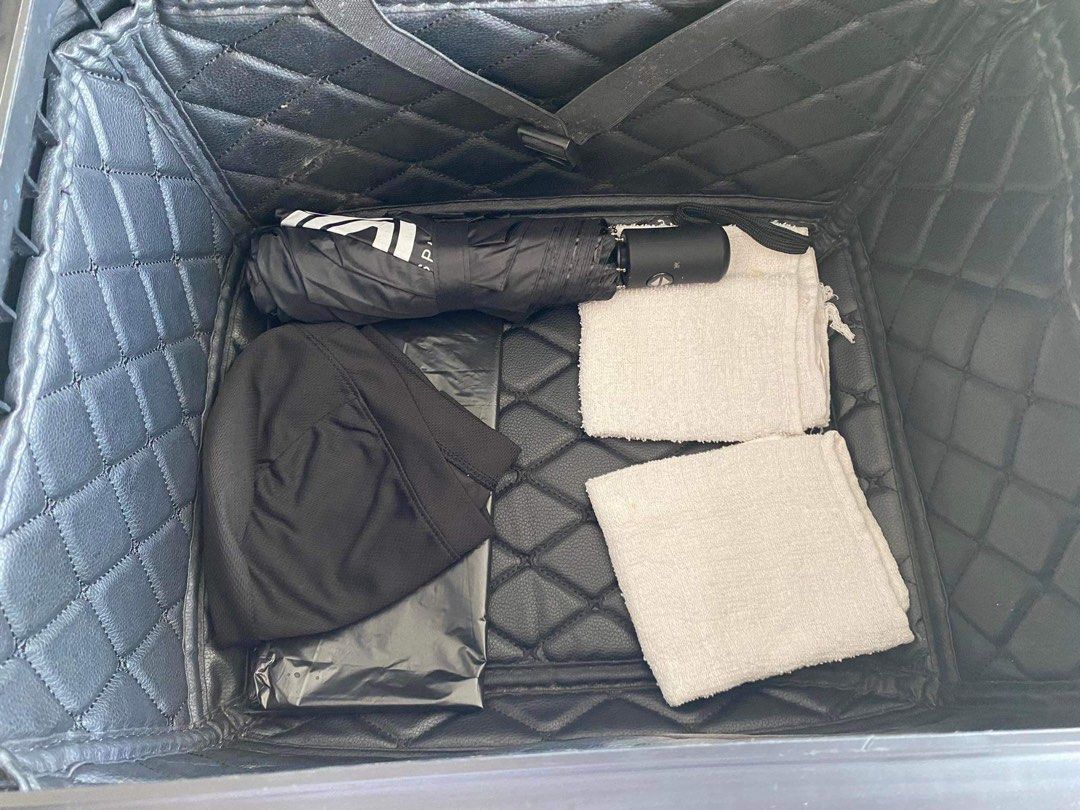 SEC TOP BOX 45L WITH BACKREST, Motorbikes, Motorbike Parts ...