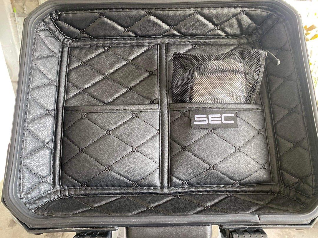 SEC TOP BOX 45L WITH BACKREST, Motorbikes, Motorbike Parts ...