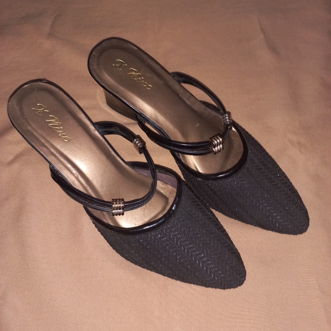 Sepatu Hak Tinggi Hitam untuk Wisuda Acara Formal, Fesyen Wanita ...