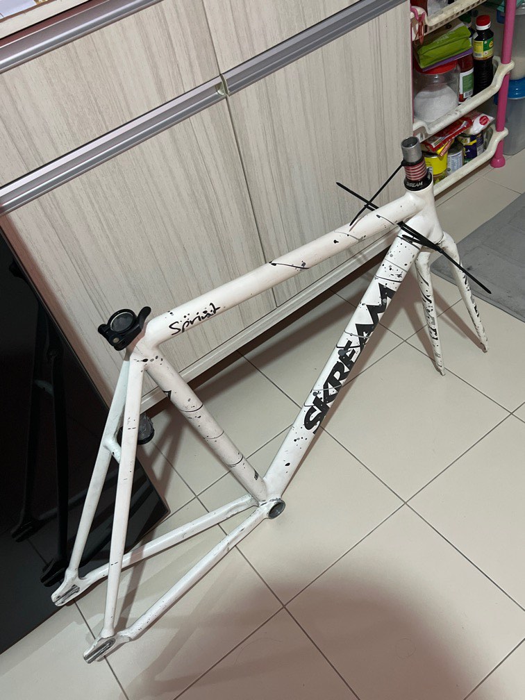 Skream Sprint V2 Frameset, Sports Equipment, Bicycles & Parts, Parts & Accessories on Carousell
