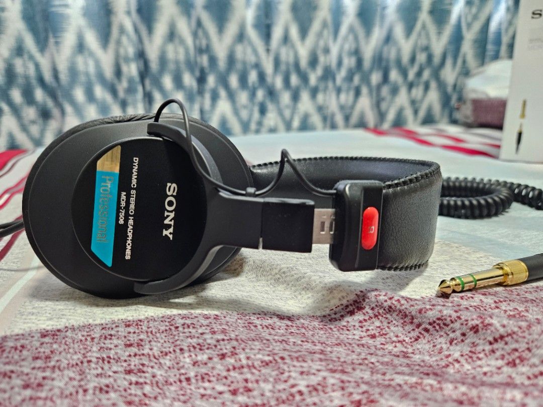 Sony MDR-7506 studio professional headphones ( full set / local ...