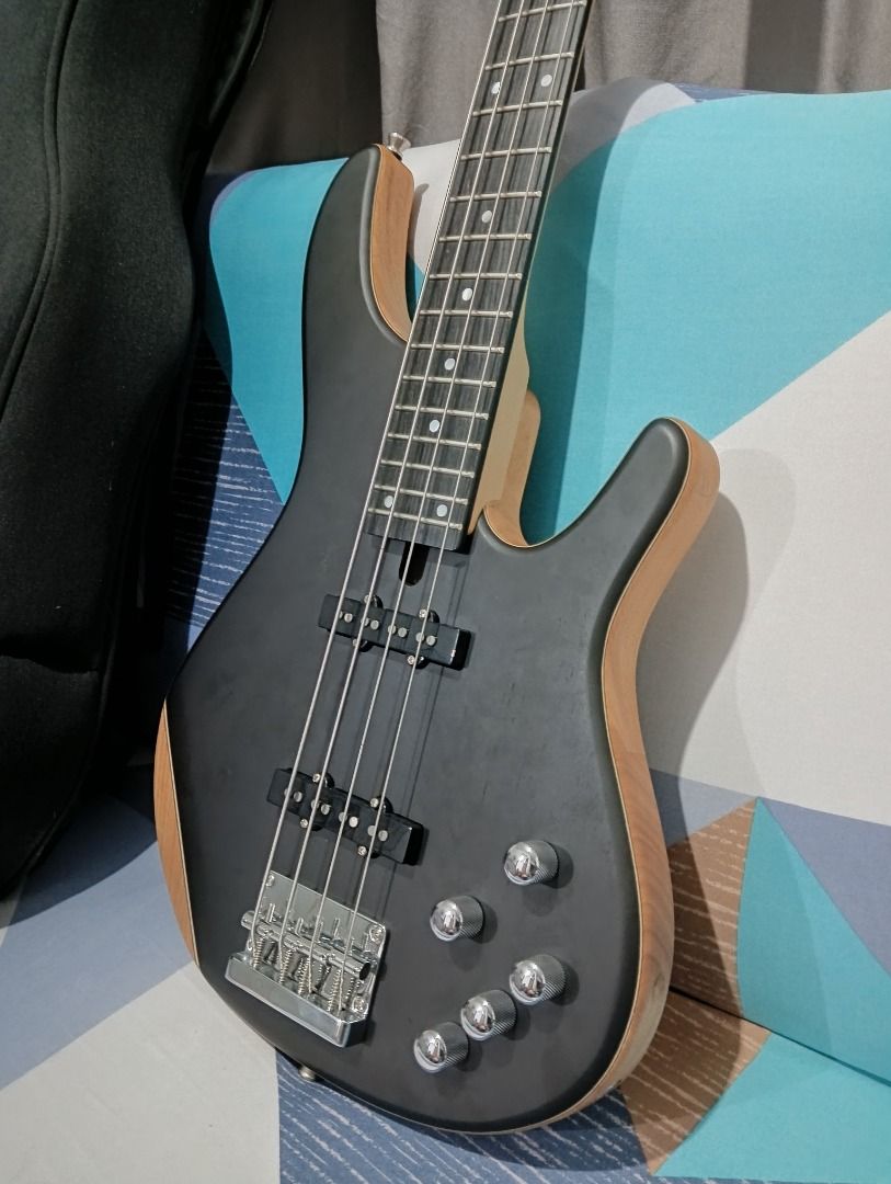 TAGIMA MILLENIUM CODA 4-STRING BASS GUITAR WITH ACTIVE EQ - MATTE BLACK ...