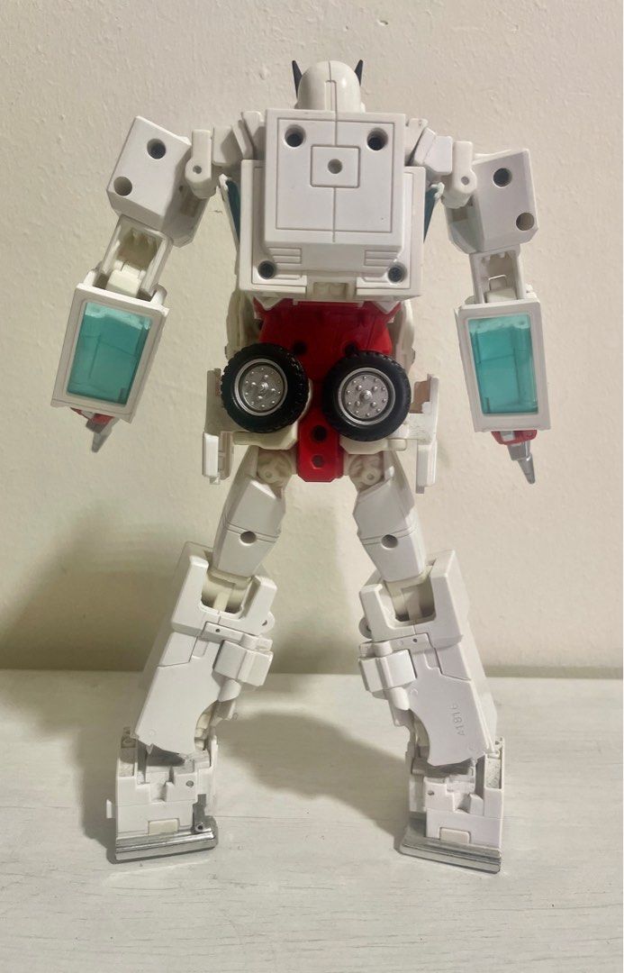 Transformers MP 30 RATCHET with coin ORIGINAL TAKARA TOMY, Hobbies ...