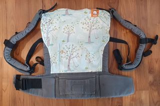 Tula Carrier with Infant Insert, Babies & Kids, Going Out, Carriers ...