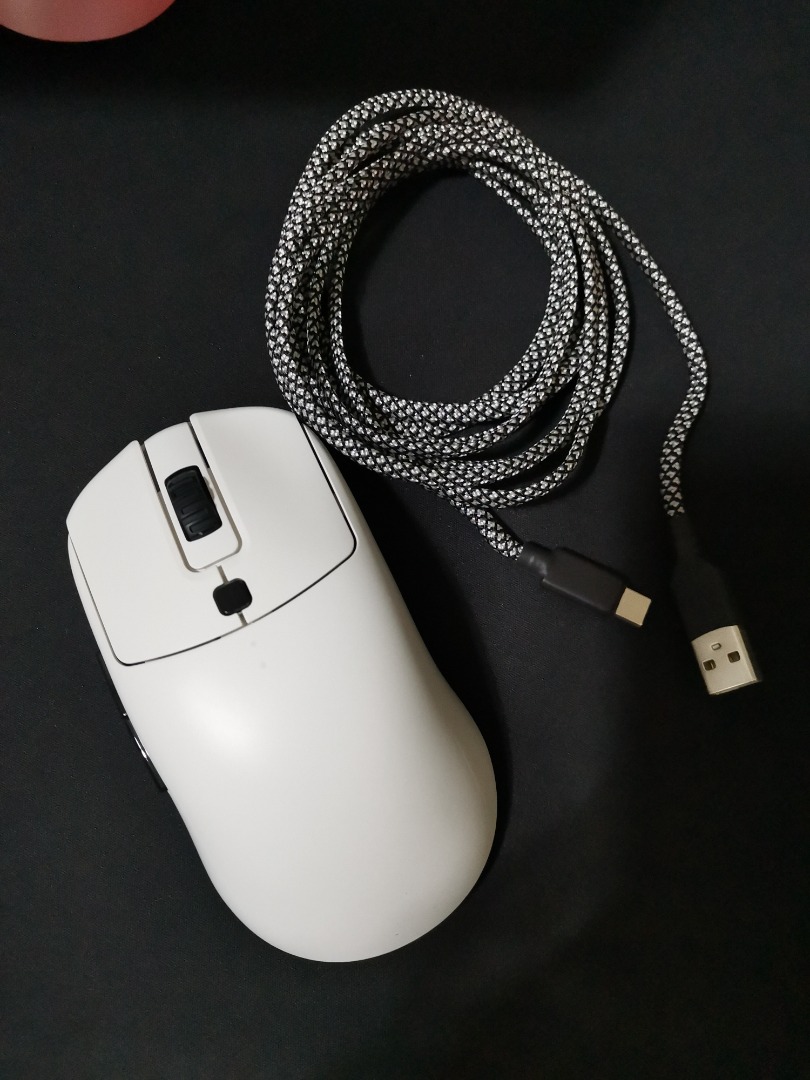 Vaxee XE White Gaming Mouse, Computers & Tech, Parts & Accessories ...