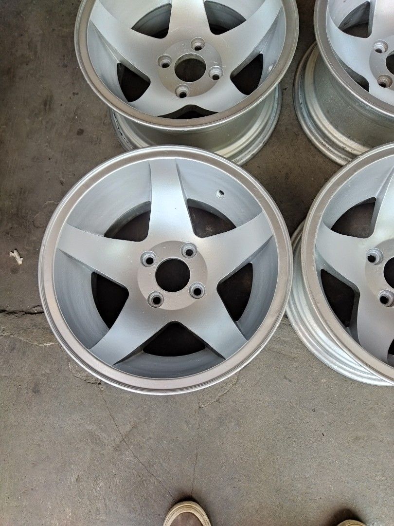 Velg oem original Isuzu panther miyabi startrek, Aksesoris Mobil di ...