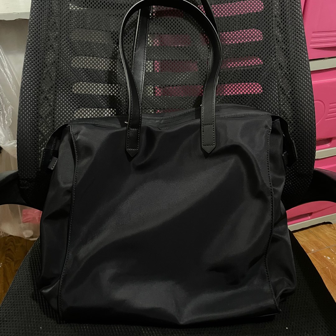 vincis bench black nylon tote bag, Women's Fashion, Bags & Wallets ...