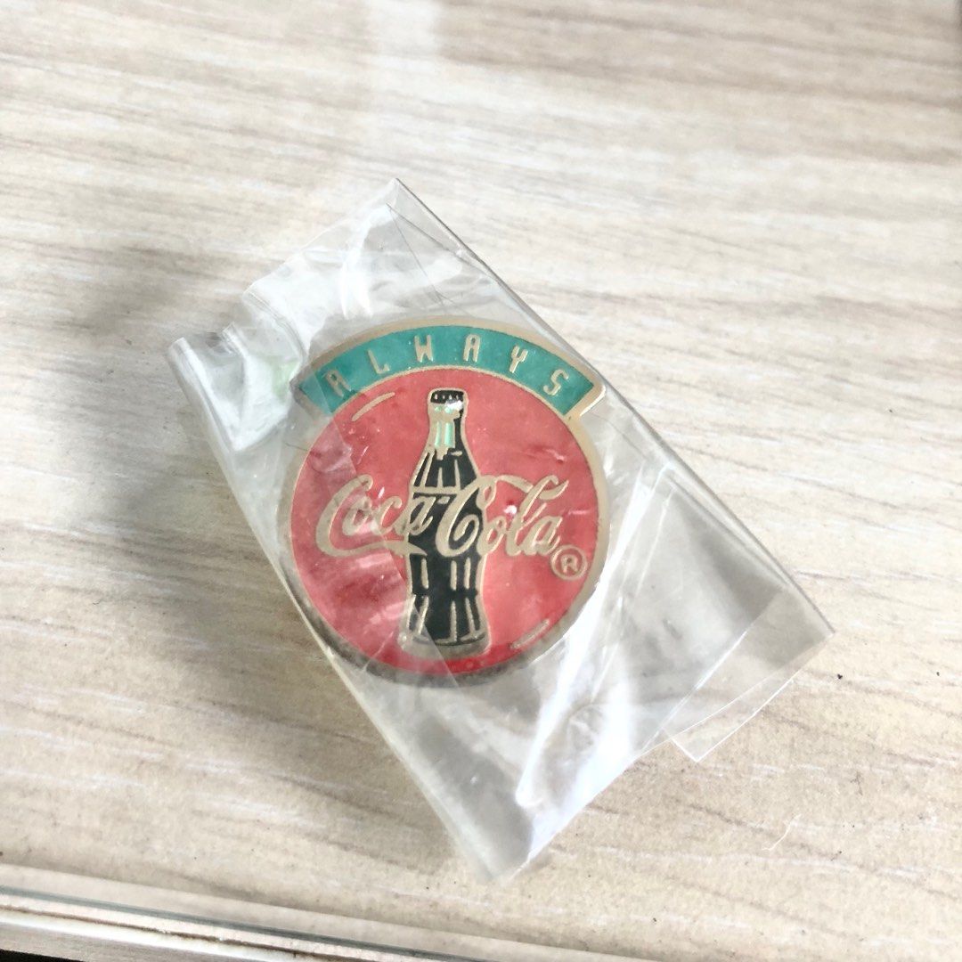 Vintage Coca Cola Collectible Pins, Hobbies & Toys, Memorabilia ...