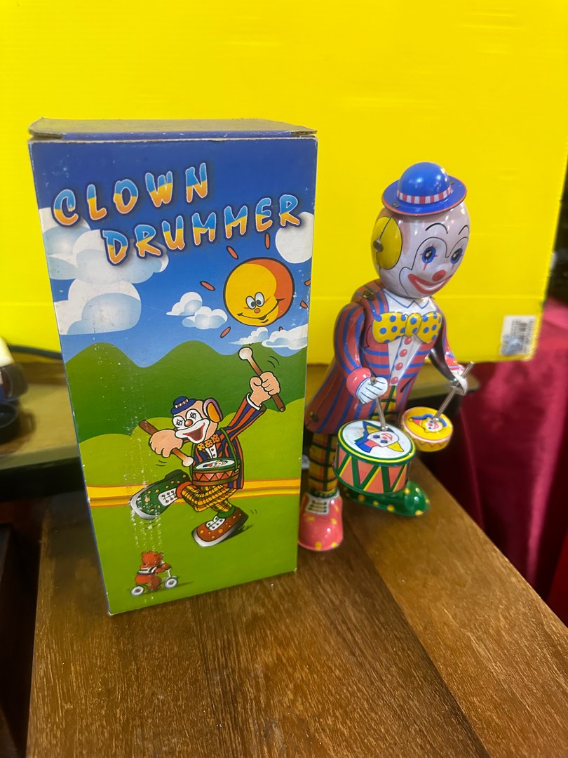 Vintage tin toy crown drummer, Hobbies & Toys, Memorabilia ...
