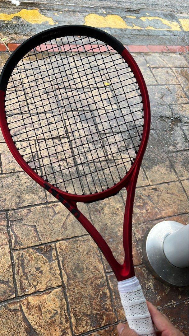 Wilson Clash Pro v2 (Grip size 2), Sports Equipment, Sports & Games ...