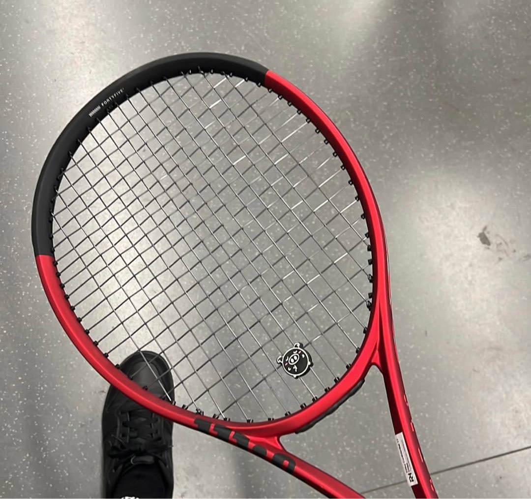 Wilson Clash Pro v2 (Grip size 2), Sports Equipment, Sports & Games ...