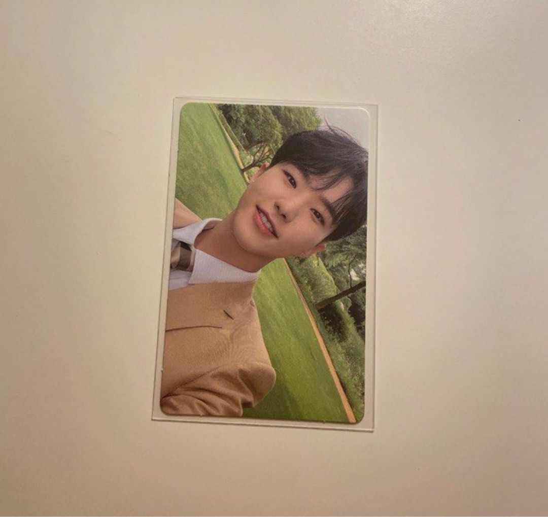Wts seventeen hoshi photocard, Hobbies & Toys, Memorabilia ...