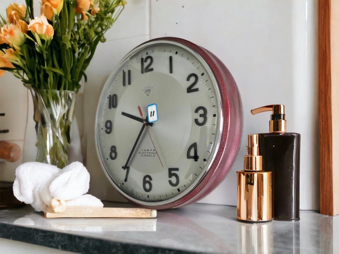 32 cm Transistor Clock 8 Jewel Shanghai Diamond Clock, Furniture & Home ...