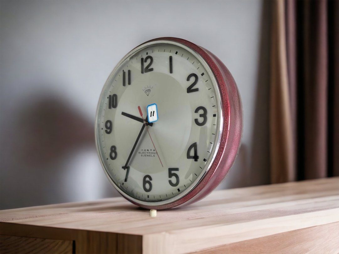 32 cm Transistor Clock 8 Jewel Shanghai Diamond Clock, Furniture & Home ...