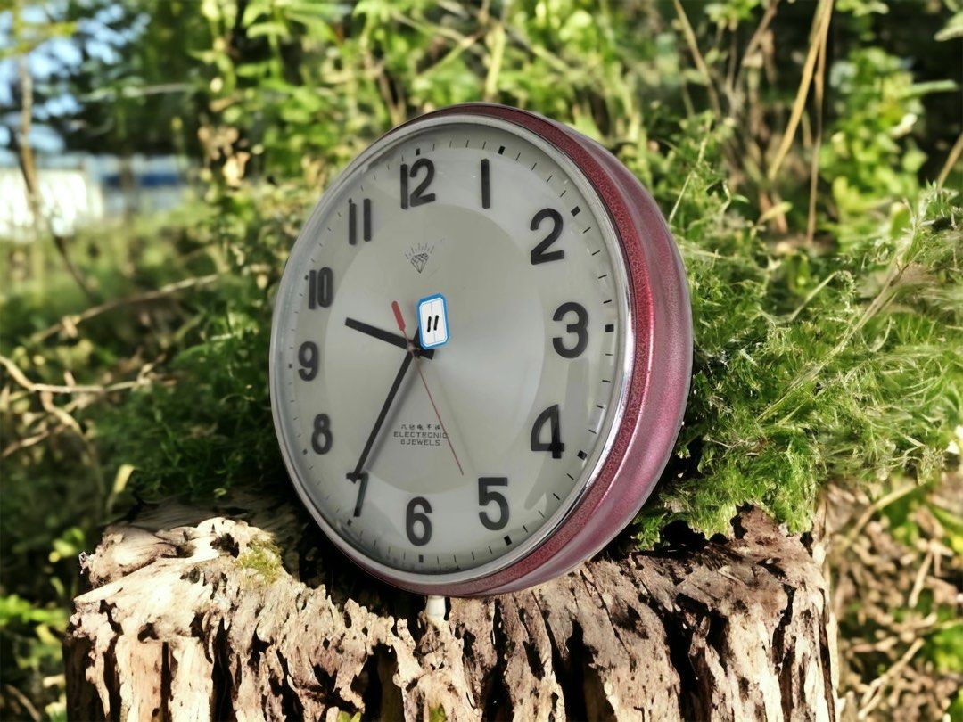 32 cm Transistor Clock 8 Jewel Shanghai Diamond Clock, Furniture & Home ...