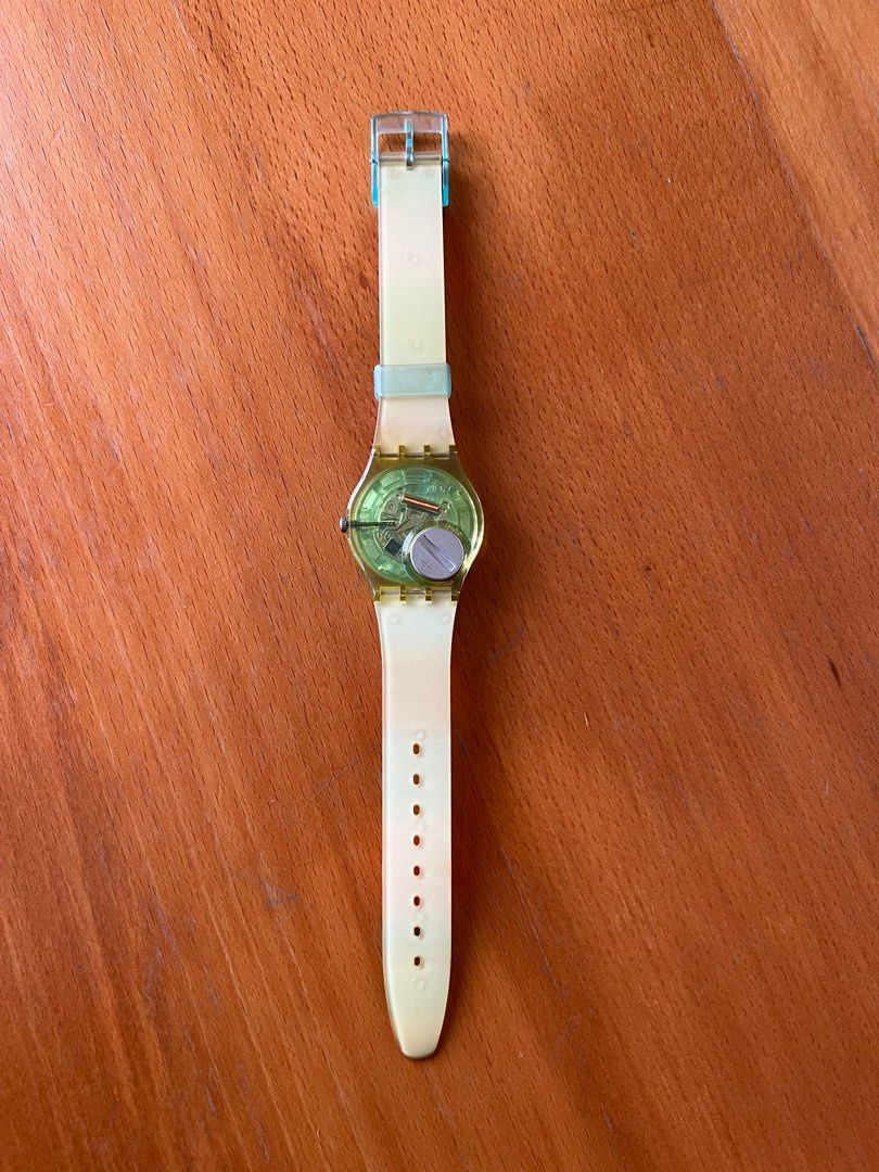 Vintage early 2000s Swatch Watch, Women's Fashion, Watches ...