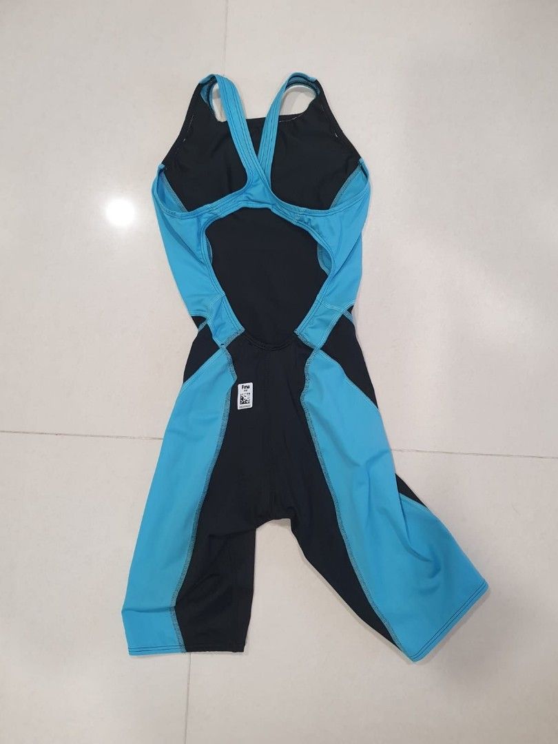 Arena competition swimsuit, Women's Fashion, Swimwear, Bikinis ...