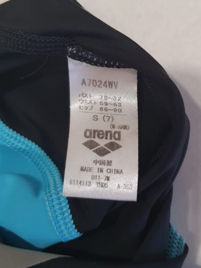 Arena competition swimsuit, Women's Fashion, Swimwear, Bikinis ...