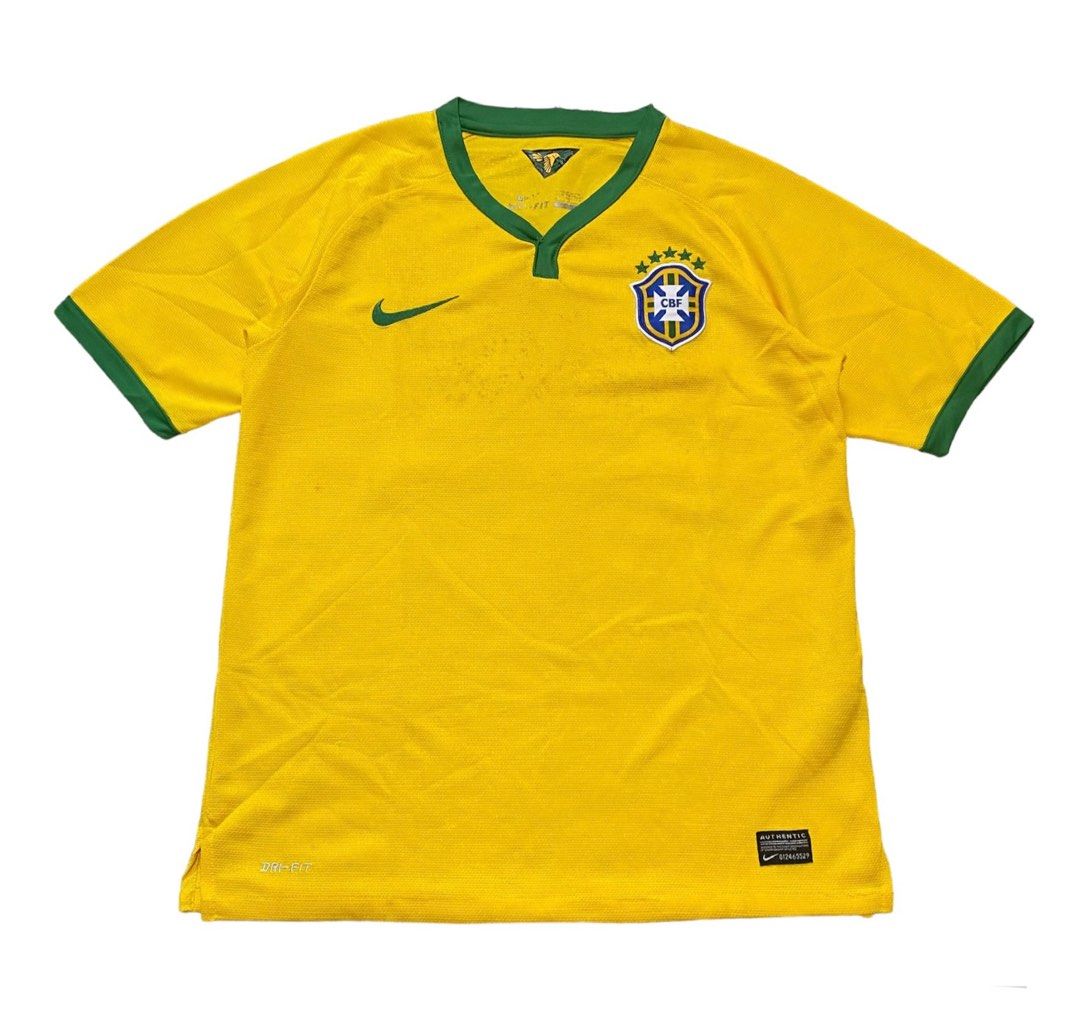 Brazil Home Kit 2014/15, Olah Raga, Baju Olahraga di Carousell