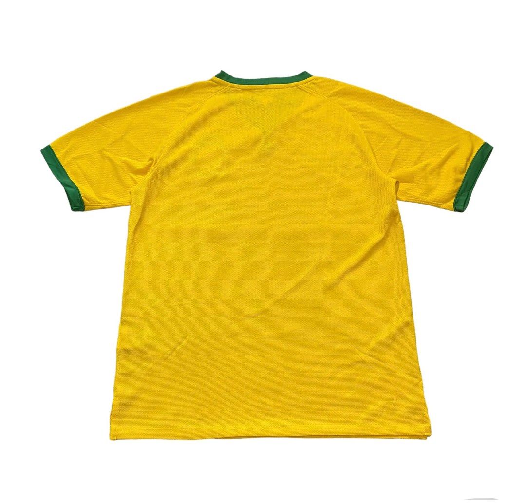 Brazil Home Kit 2014/15, Olah Raga, Baju Olahraga di Carousell