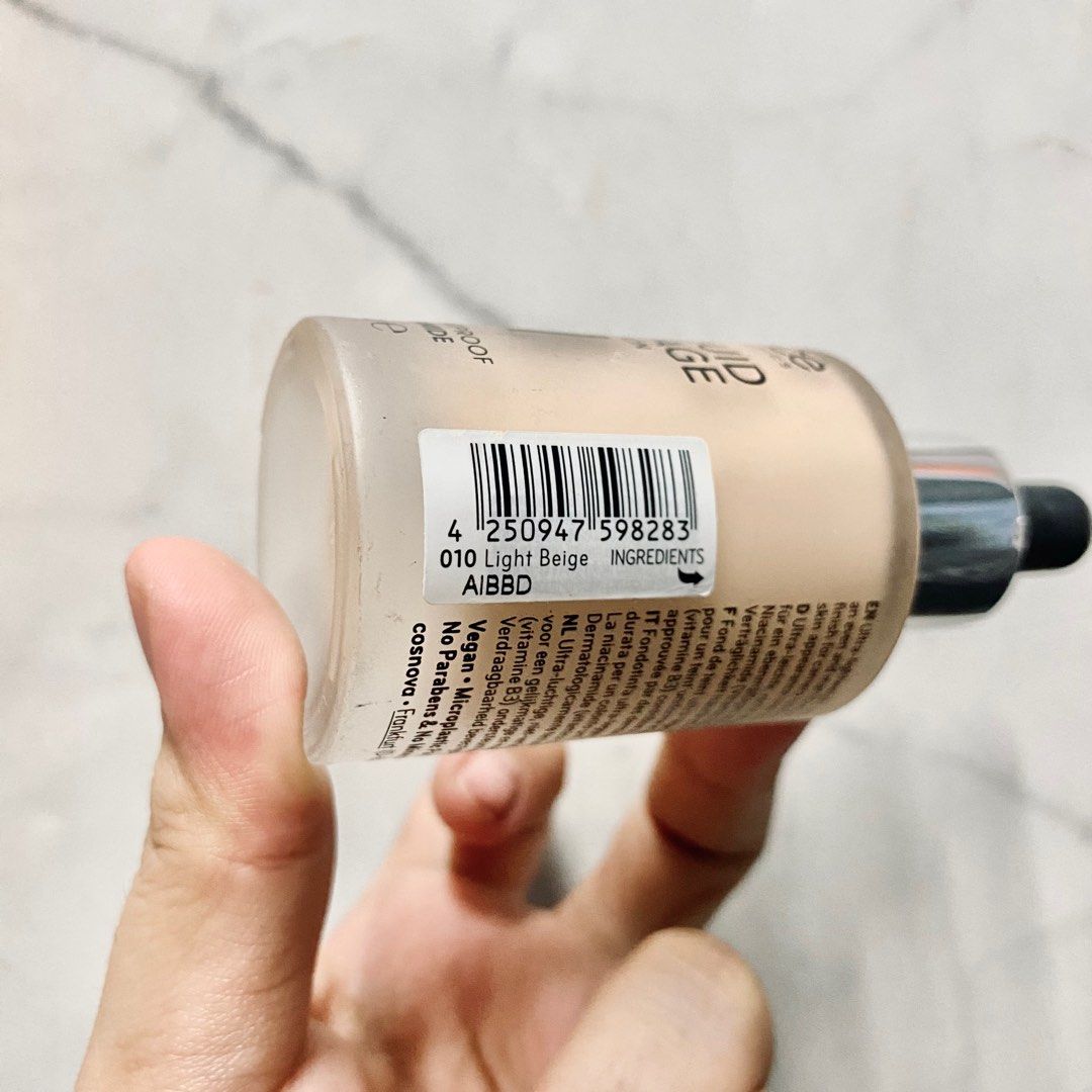Catrice hd liquid coverage foundation 010 light beige, Beauty ...