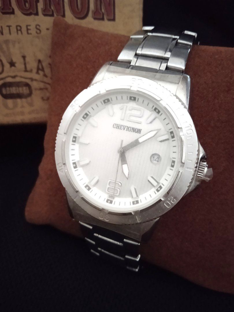 CHEVIGNON Quartz Stainless Steel Watch, 名牌, 手錶 - Carousell