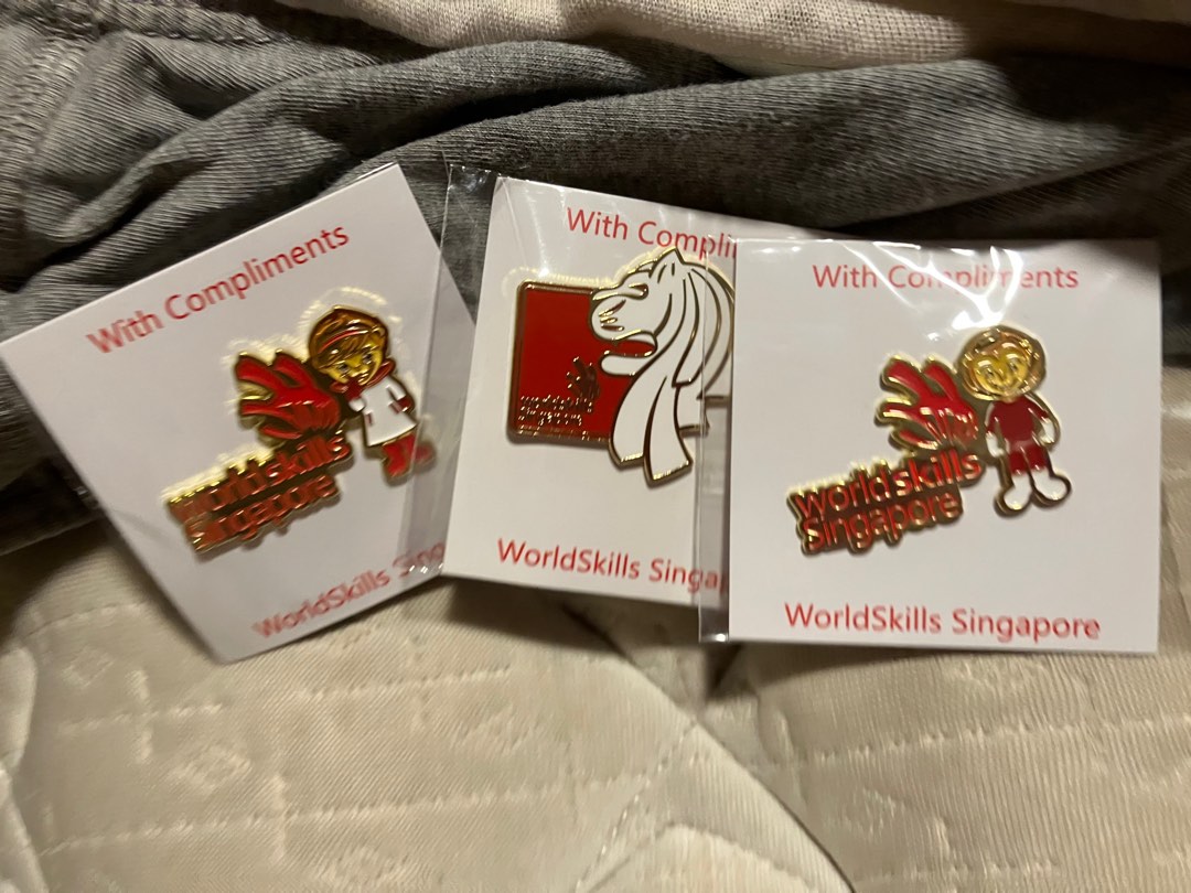 Set of Collectors’ Collar pins, Everything Else on Carousell