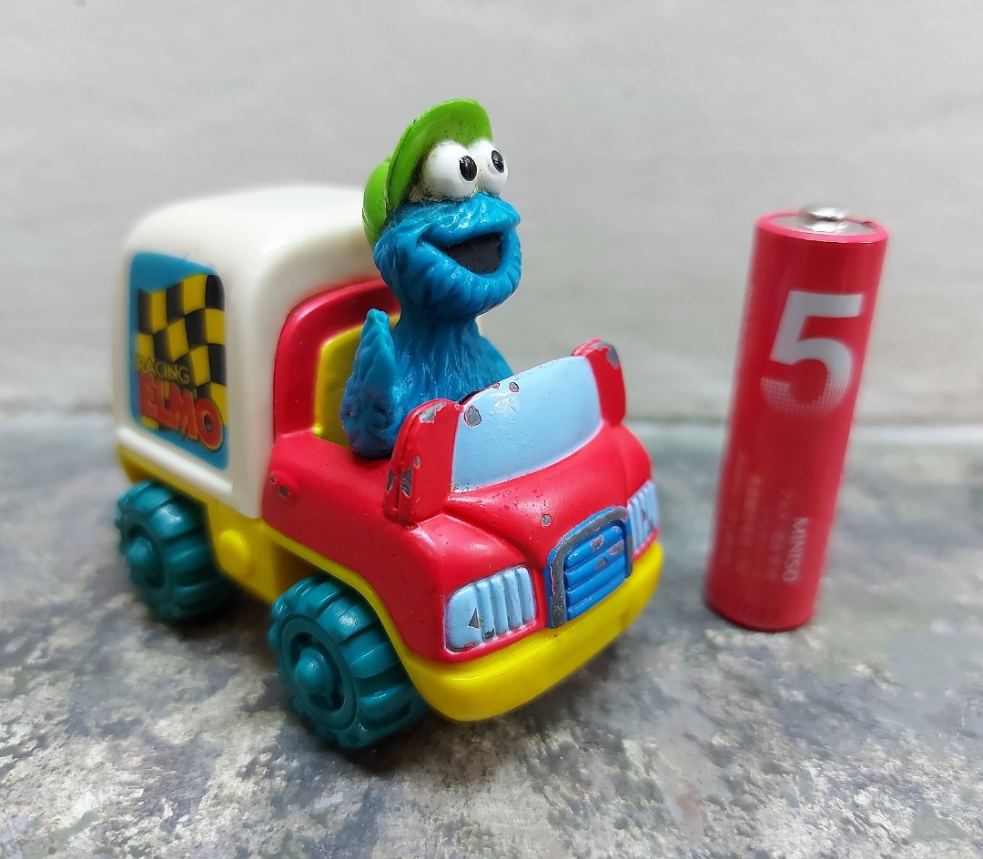 COOKIE MONSTER'S CARGO VAN - 1997 Matchbox Tyco Sesame Street Around ...