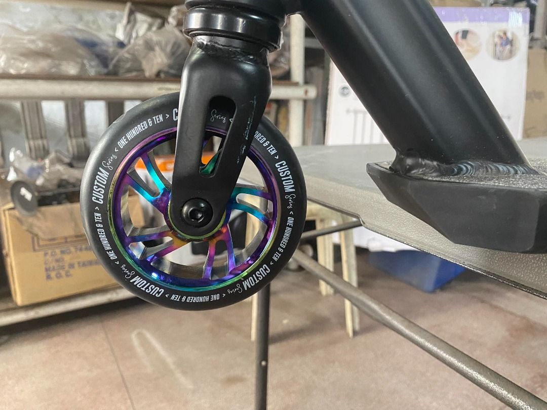 Crest Pro Kick Scooter, Sports Equipment, Bicycles & Parts, Bicycles on ...