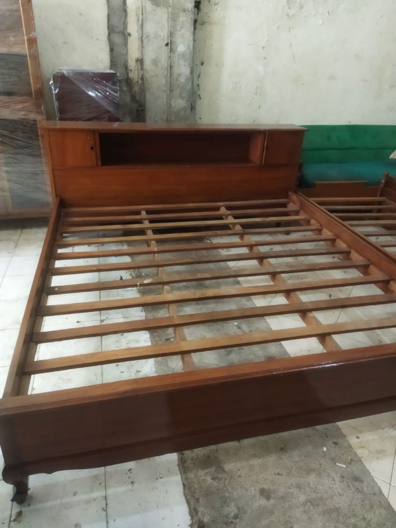Dipan Kasur Kayu, Perabotan Rumah di Carousell