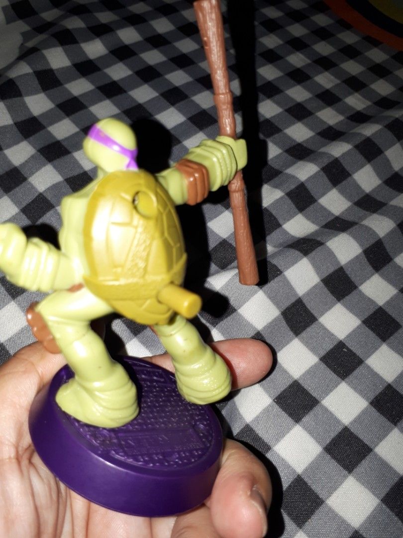 Donatello moving stick turtle toy, Hobbies & Toys, Toys & Games on ...
