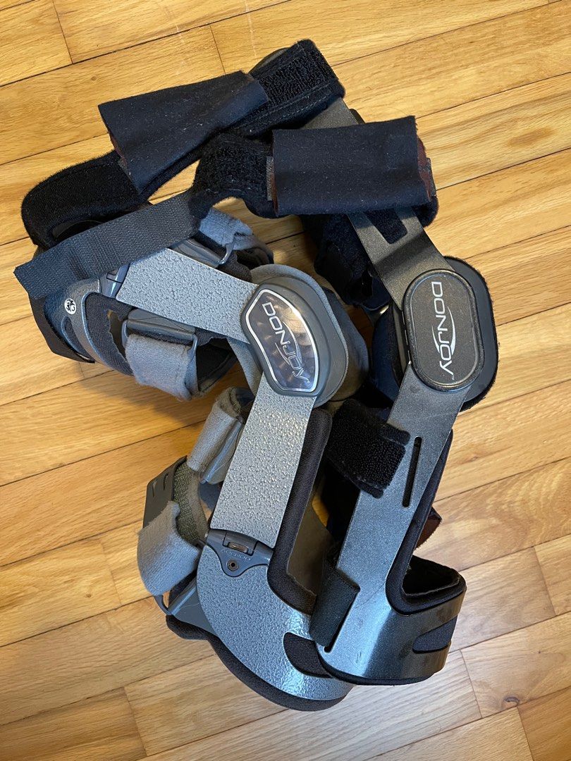 Donjoy OA adjuster knee brace, Health & Nutrition, Braces, Support ...