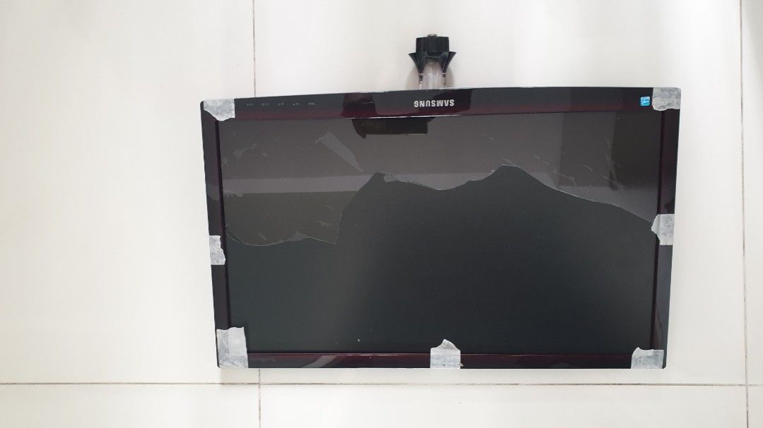 Faulty 23" LCD TV+replacement screen to be given away, Computers & Tech ...