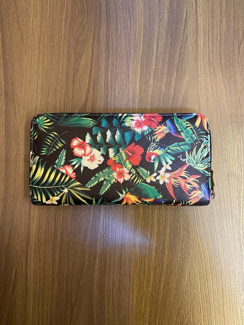 Floral Green Bench Wallet, Women's Fashion, Bags & Wallets, Wallets ...