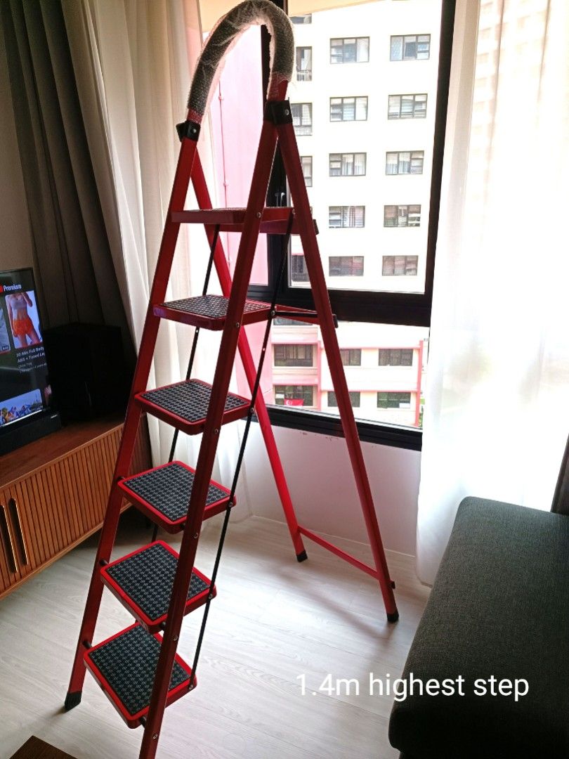 Foldable 6 steps ladder, Furniture & Home Living, Home Improvement ...