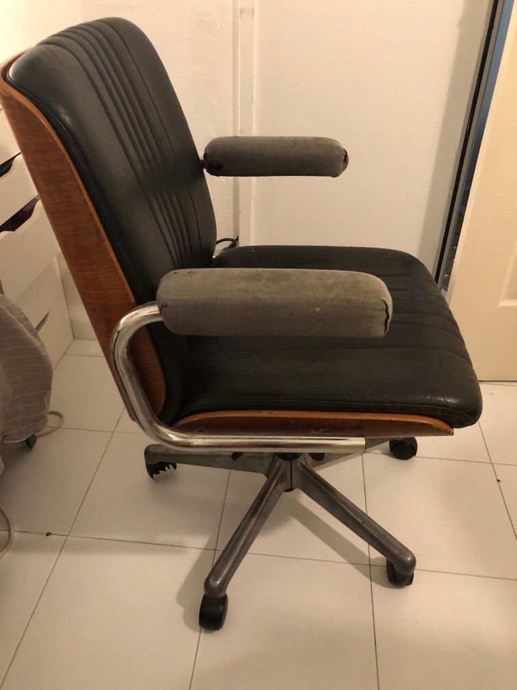 Giroflex vintage office chair, Furniture & Home Living, Furniture ...