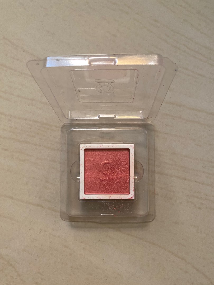 GRWM zoey blush on Carousell
